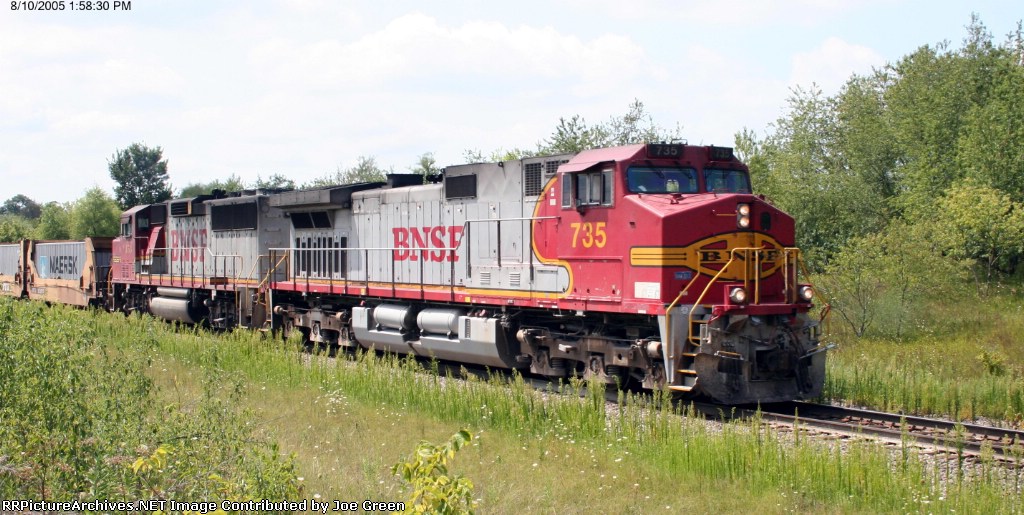 BNSF 735